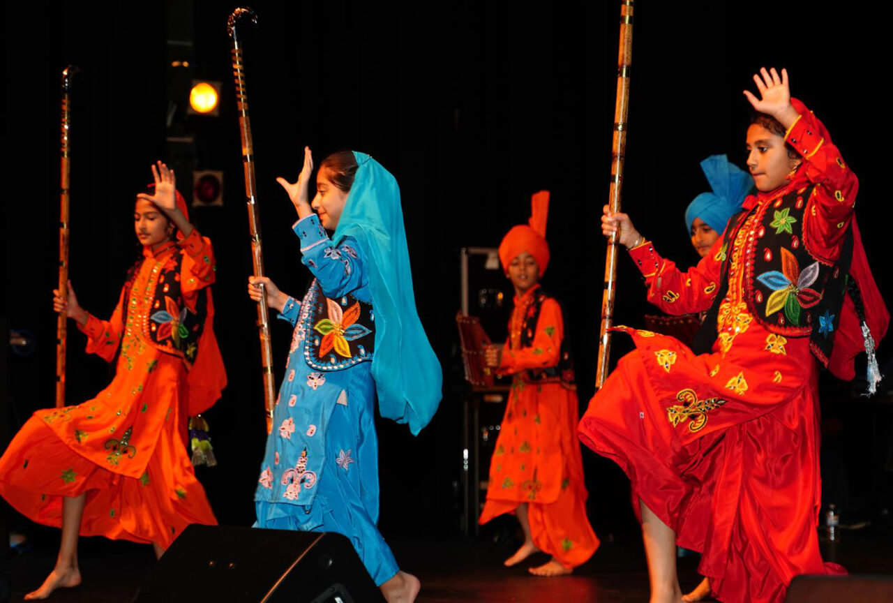 Online Bhangra Classes Thunderbay | Kids & Adults | Sign Up Now